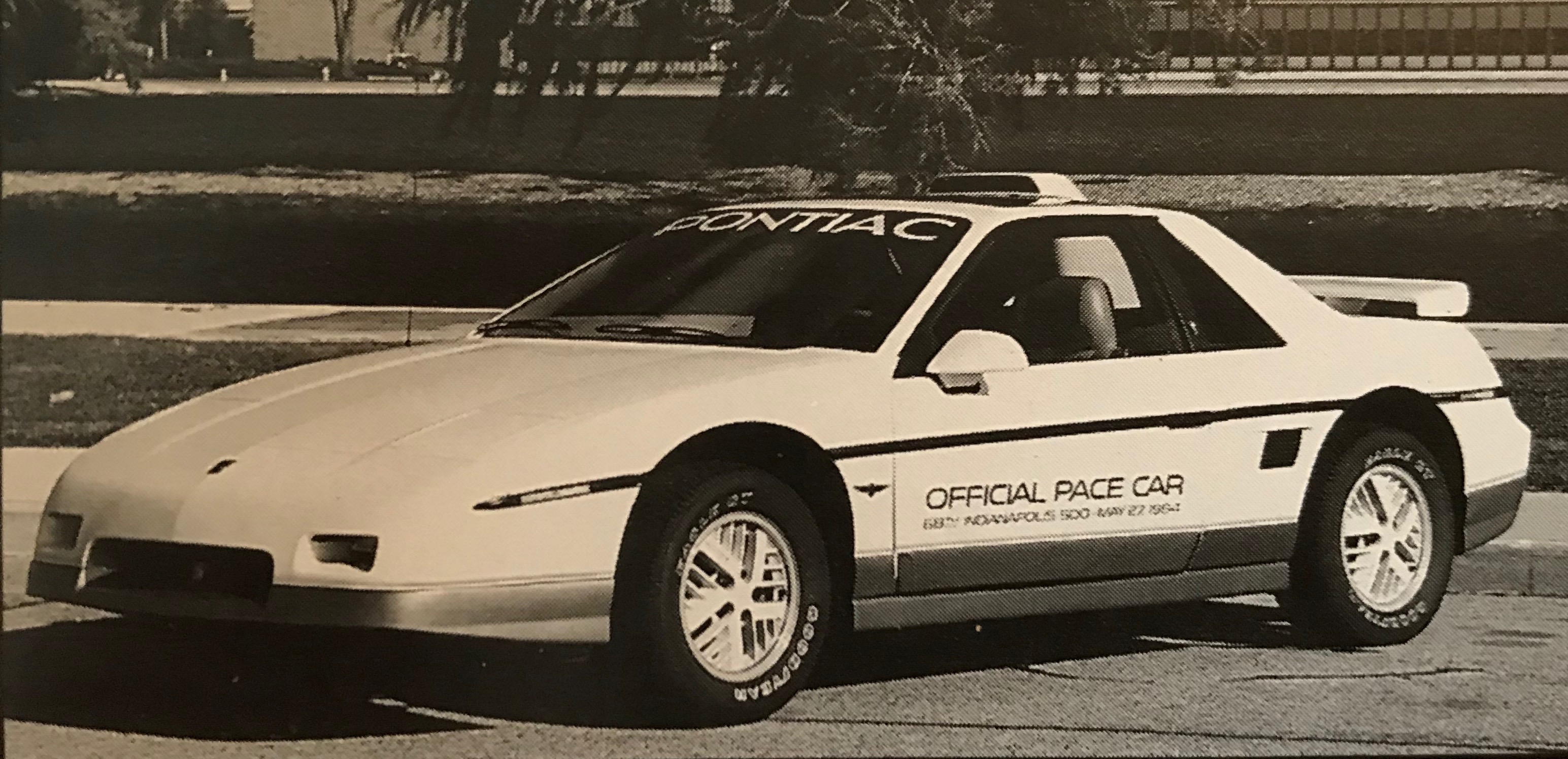EXCITEMENT FROM THE EIGHTIES: Pontiac builds the Fiero 40 Years ago ...